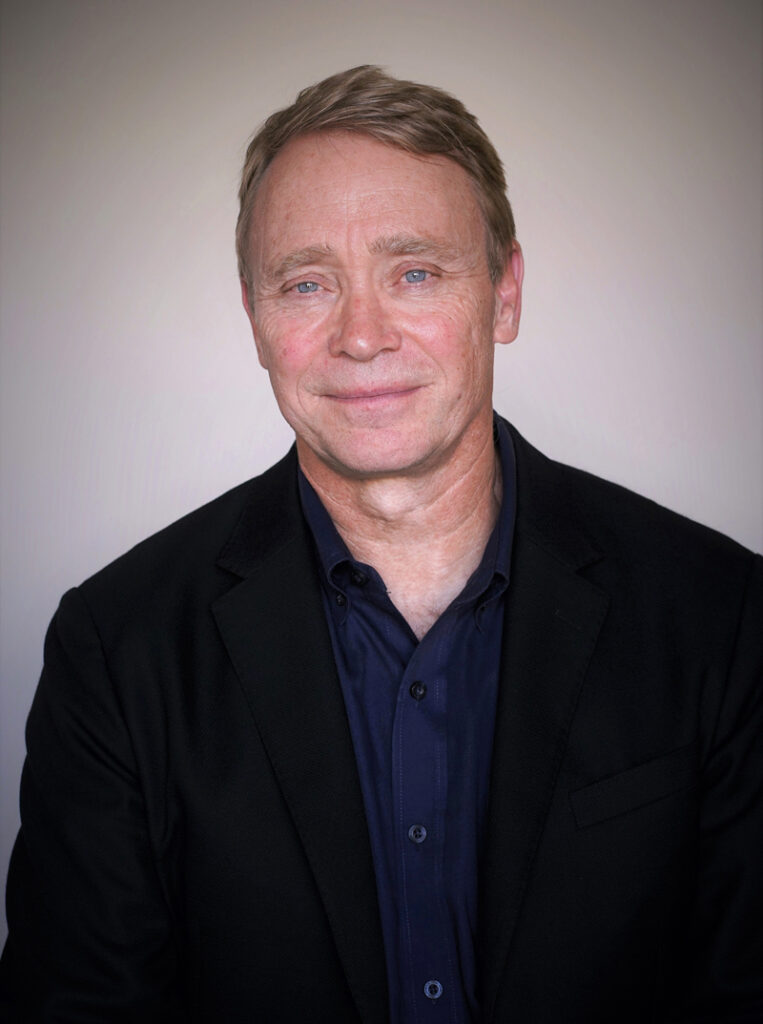 Maritime Transport – Positioning Universal